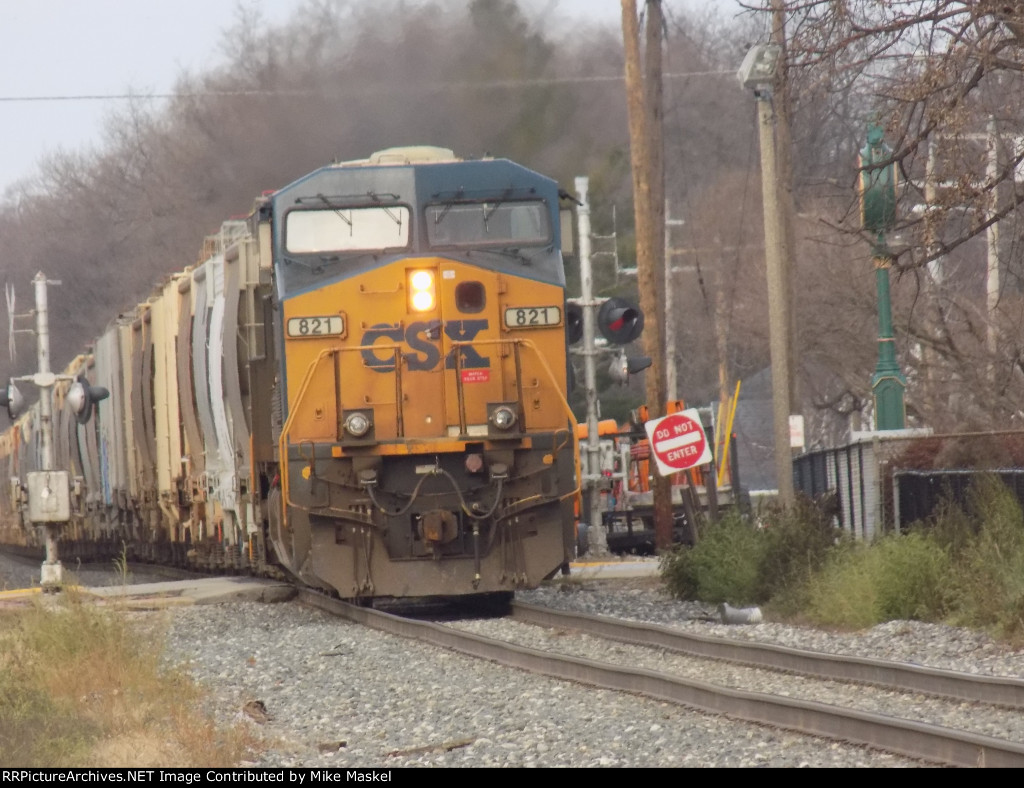 CSX 821